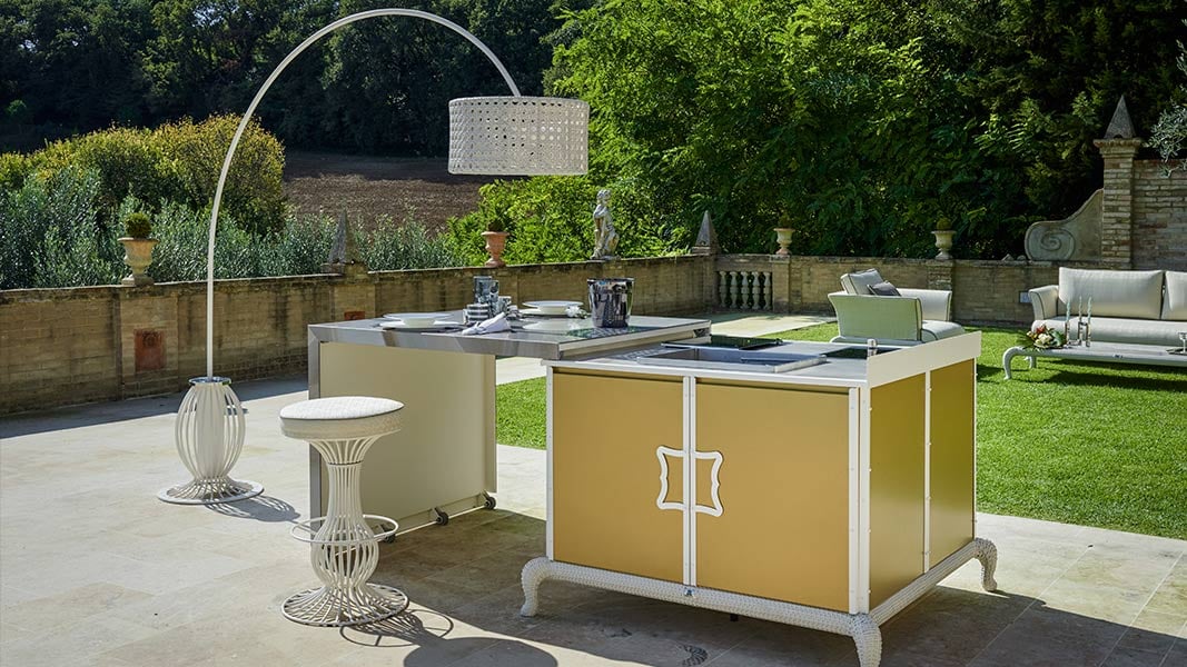 Luxury modern outdoor kitchen as a style statement: discover Samuele ...